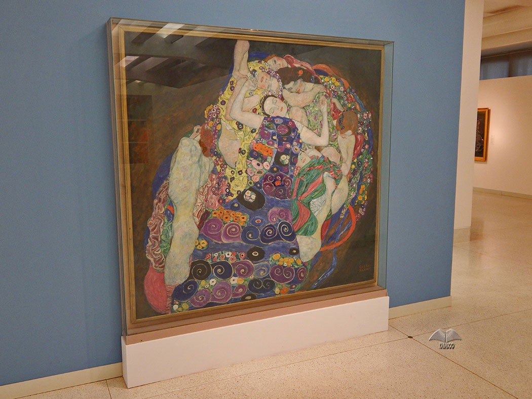 Photos of National Gallery in Prague - KASADOO