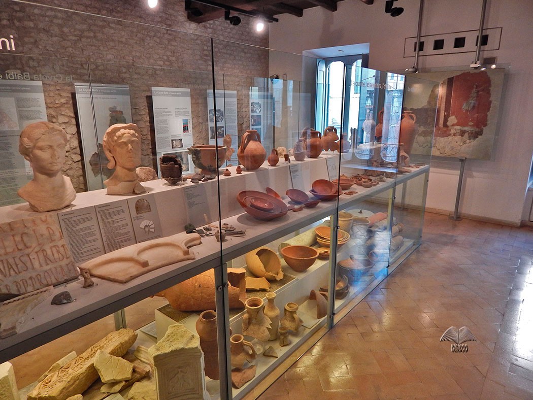 Photos of Balbi Crypt in Rome - KASADOO