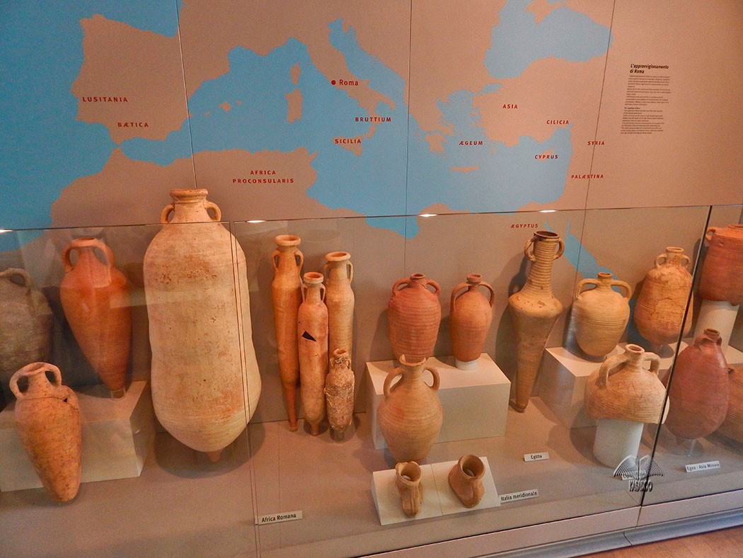 Photos of Balbi Crypt in Rome - KASADOO