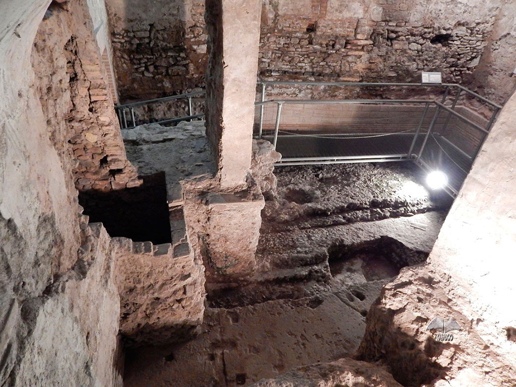 Photos of Balbi Crypt in Rome - KASADOO