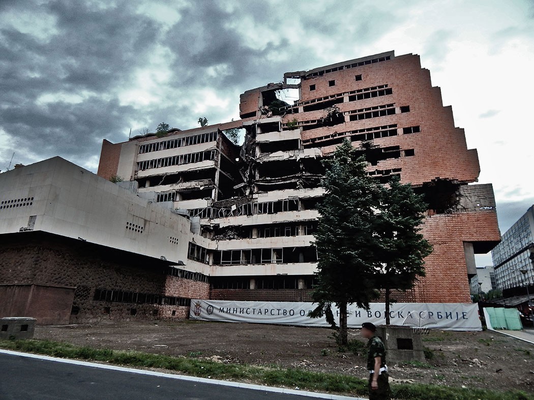 Photos of NATO bombing of Serbia - KASADOO